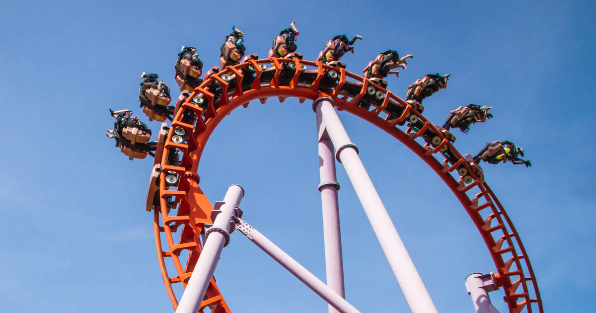 ¿Cómo funcionan las montañas rusas? El secreto está en la física