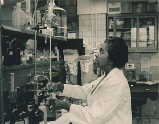 Marie Maynard Daly, la primera afroamericana en doctorarse en Química