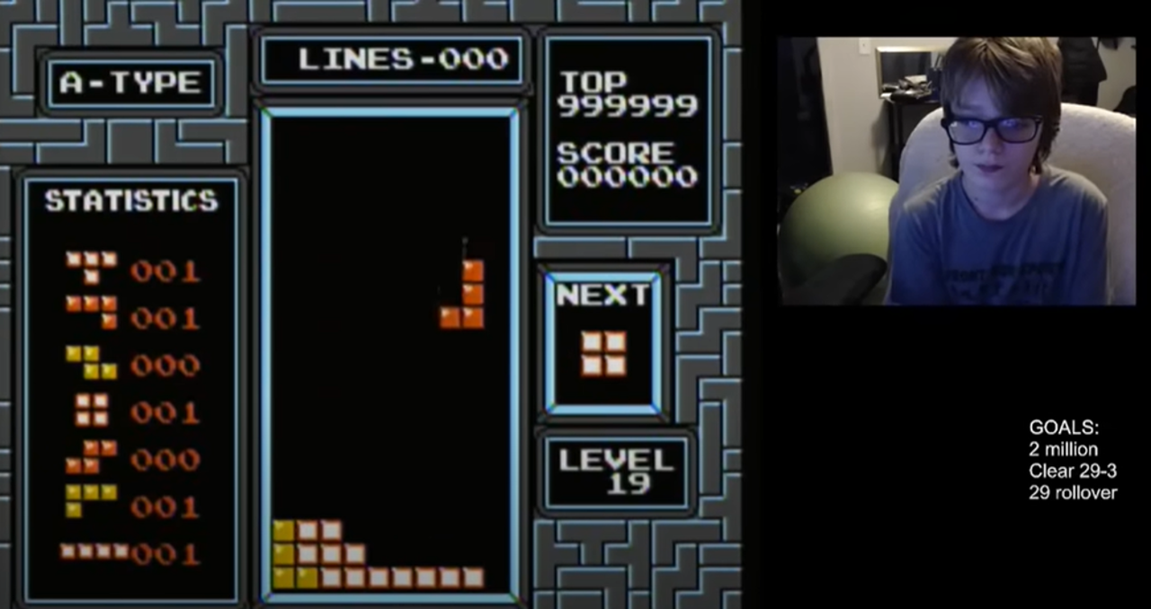 Un adolescente es el primer humano que logra "terminar" Tetris