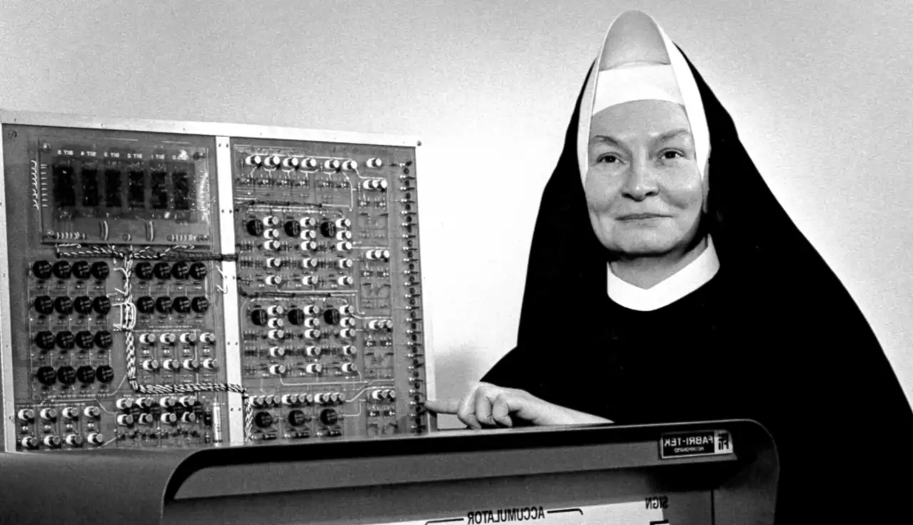 Entre Dios y la ciencia: Mary Kenneth Keller, la monja que revolucionó ...