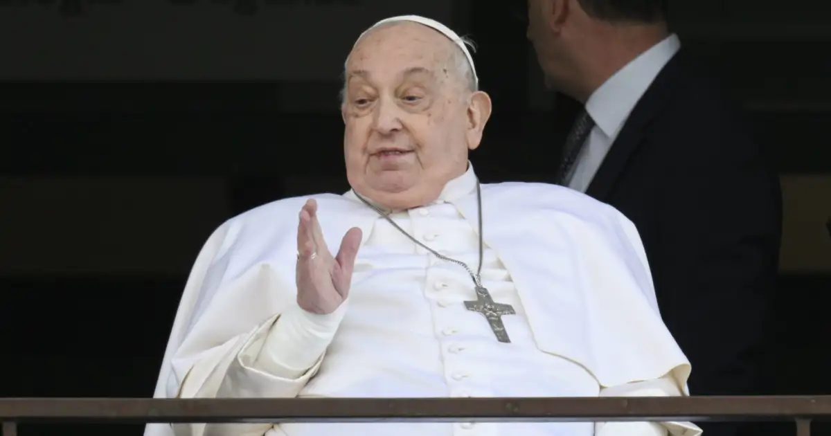 Cinco semanas después, el papa está de regreso: ¿ahora qué sigue?