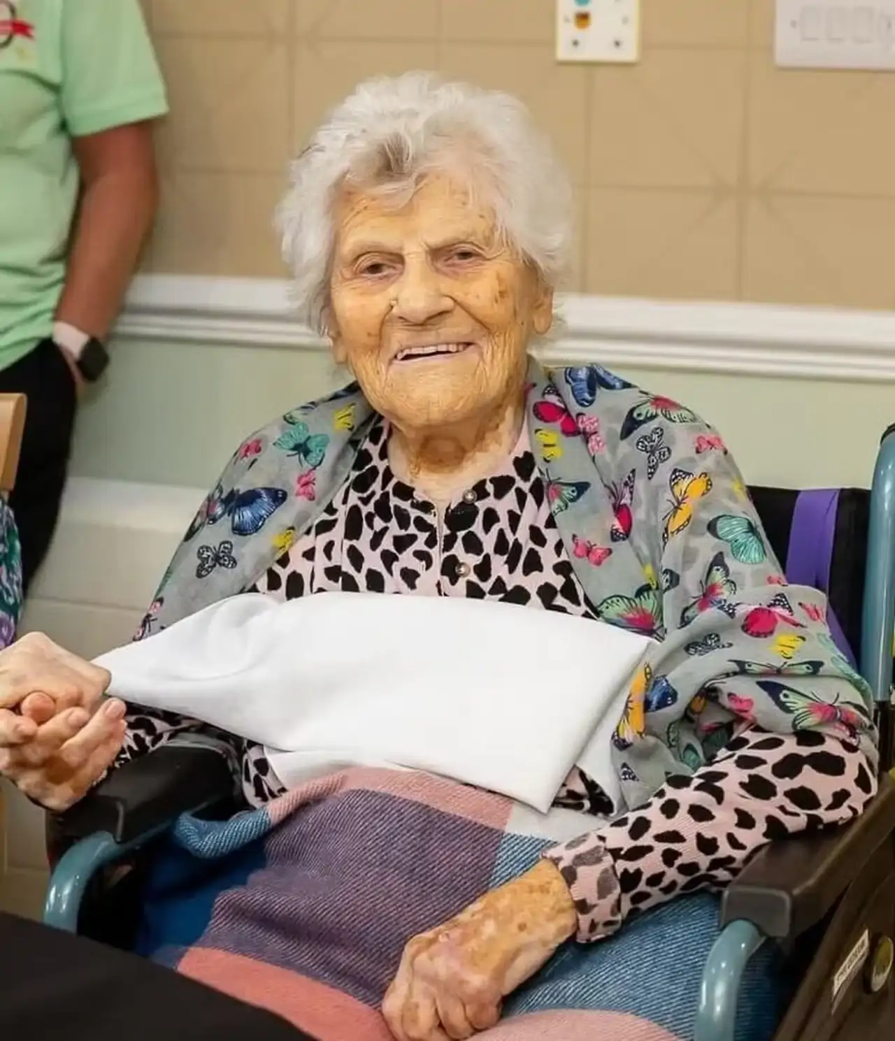 Ethel Catherham, la persona viva más longeva del mundo, revela su ...
