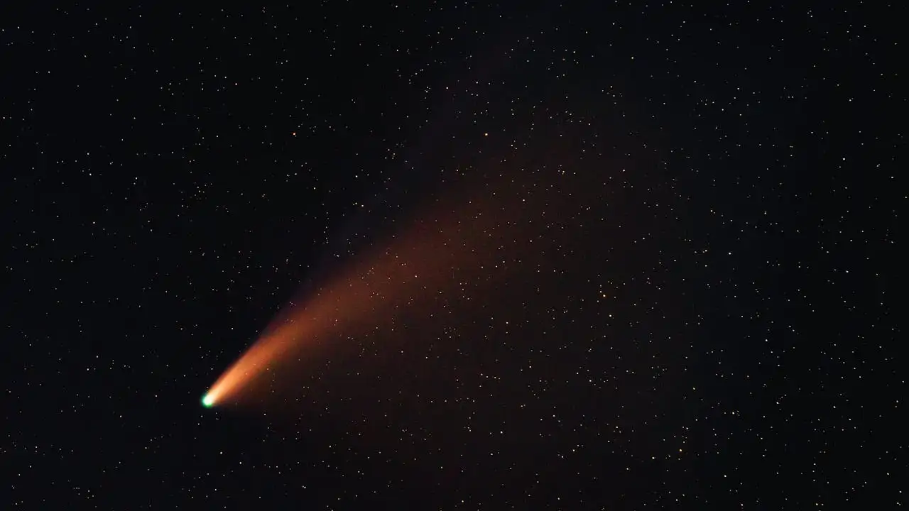 El cometa del siglo ya está aquí y la NASA nos muestra las primeras ...