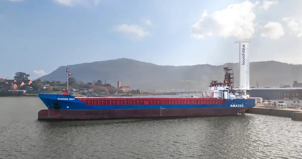 España instala este gigantesco aparato en un navío: su objetivo es ...