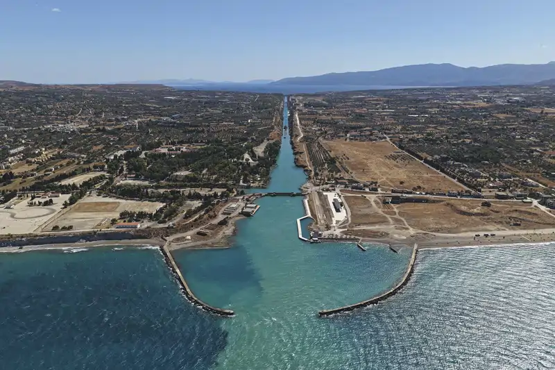 El canal griego que tardó 2.500 años en inaugurarse