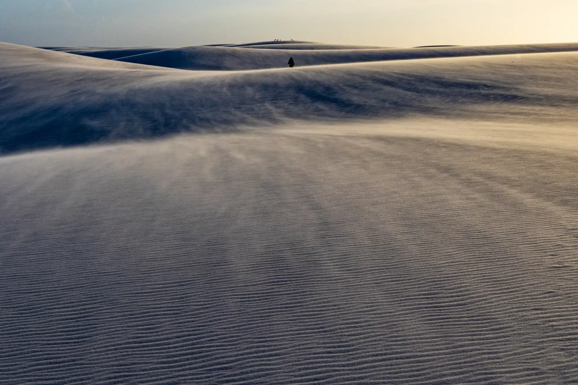 Donde el paisaje nunca se repite: una travesía entre dunas y agua en Brasil