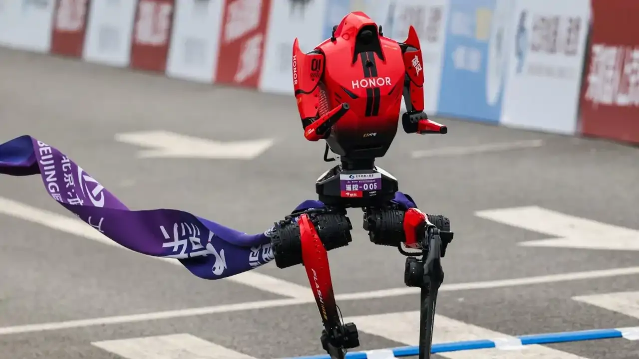 Este robot del tamaño de una semilla puede cambiar entre cinco ...
