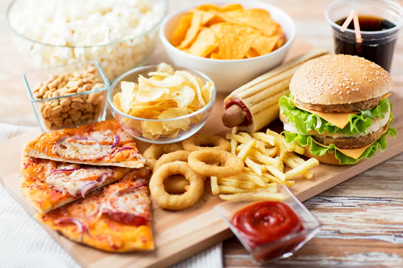 La trampa del tamaño: ¿Por qué comemos un 50% más cuando el plato es ...